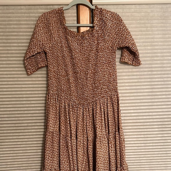 Dresses | Camel Colored Dress With Small White Flowers 34 Sleeve | Poshmark